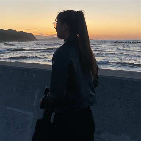 M Rin Threads Say More