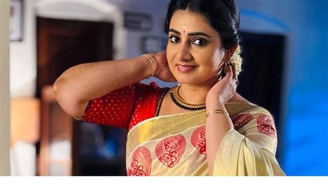 Sujitha Dhanush New Looksl In Traditional Saree Telugu Bullet