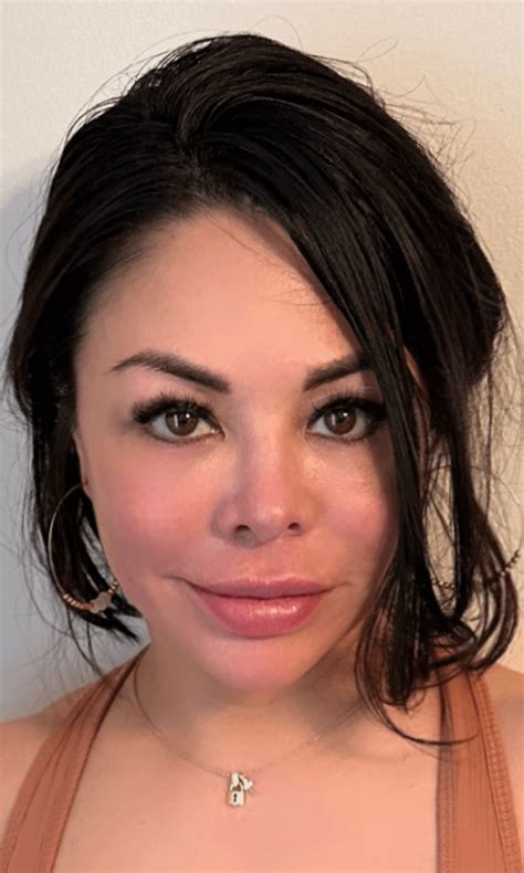 Italian Girl With Almond Eyes And Full Natural Lips Rfaces