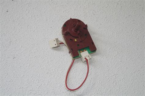 Rotary Selector Switch : Bitron Type LP T85 @ techniek.piet-van-meel.nl