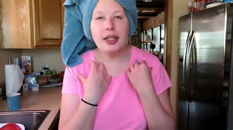 COME SHOWER WITH ME 1 SHOWER ROUTINE FEMININE HYGIENE WHAT HELPS MY ANXIETY Nudity