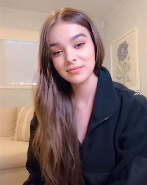 Hailee Steinfeld Gallery On Artofit
