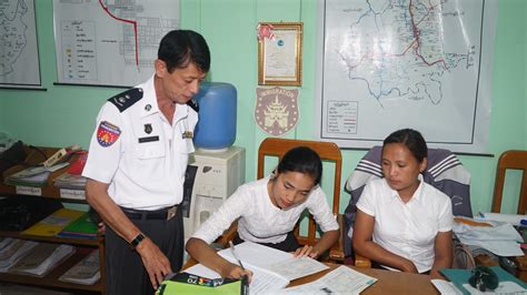 ဟိုပုံးမြို့နယ်တွင် ဝန်ထမ်းများအား ဇီဝဆိုင်ရာအချက်အလက်biometric Data များစာရင်း ကောက်ယူ