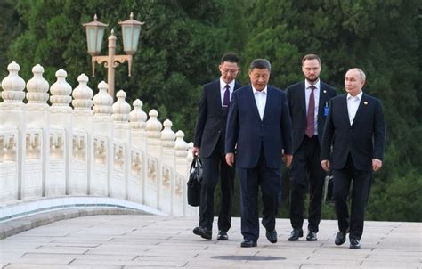 Си Цзиньпин в неформальной обстановке обсудил с Путиным стратегические вопросы