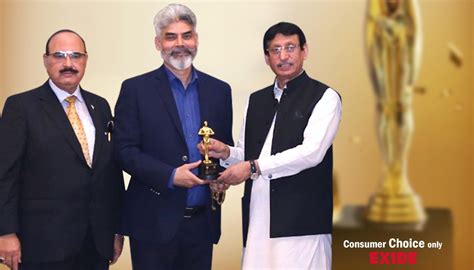 Muhammad Saleem Khan Dgm Sales And Marketing Of Exide Pakistan Receiving