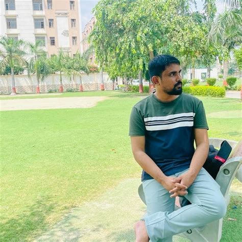 Dinesh Varanasi Im An Engineering Graduate And I Teach