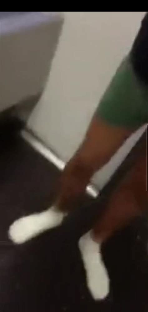 I Dare You To Run Naked In NYC Subway ThisVid