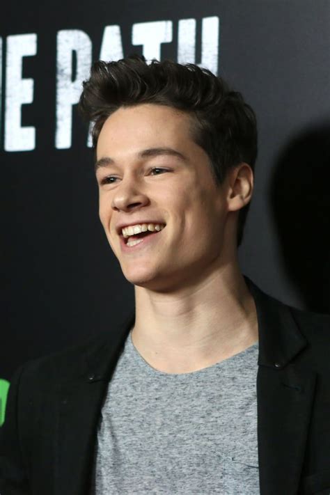 8 Fun Facts About The Map Of Tiny Perfect Things Star Kyle Allen Kyle Allen Kyle Guys