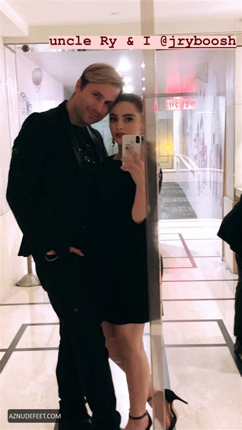 Danielle Rose Russell Feet Aznudefeet