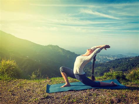 Download Yoga Pictures Wallpapers Com