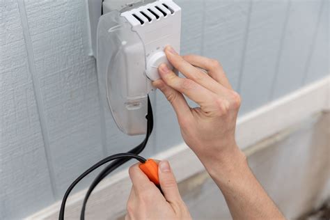 What Is Heat Tape How To Prevent Frozen Pipes