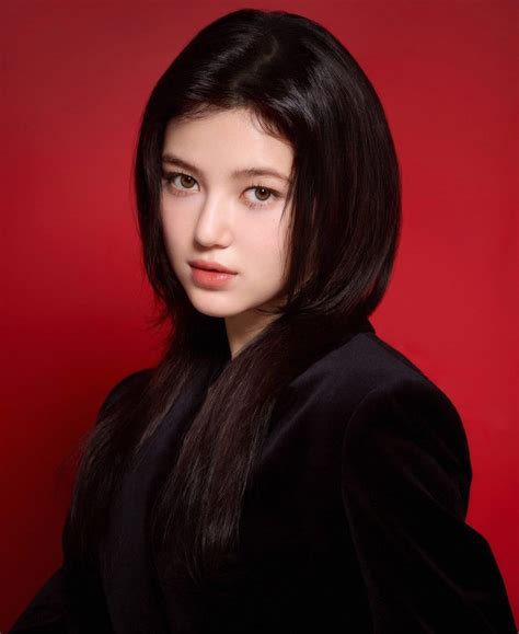 입생로랑 뷰티 New 앰버서더 뉴진스 다니엘 연예이슈 수다방 네모판