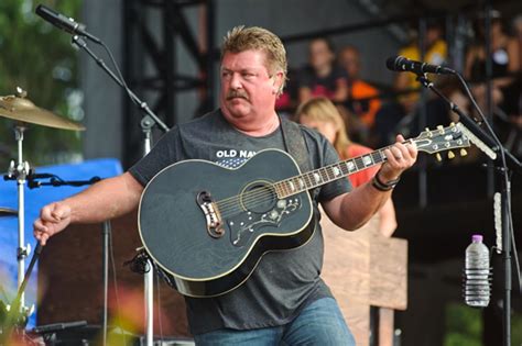 5 Underrated Joe Diffie Songs Worth A Listen [list]