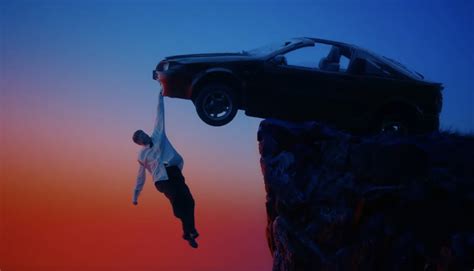 [vidéo] Eddy De Pretto Dévoile Son Nouveau Clip Urgence 911