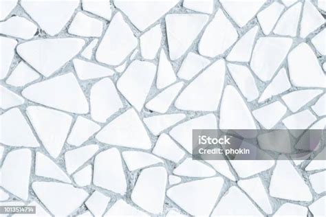 깨진된 타일 모자이크 완벽 한 패턴입니다 화이트 하 고 타일 벽 고해상도 실제 사진 또는 벽돌 원활한 Grey 인테리어 배경 텍스처 가리기에 대한 스톡 사진 및 기타 이미지