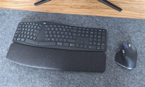 Logitech Ergo K860 Review Ergonomic Keyboard With Split Layout
