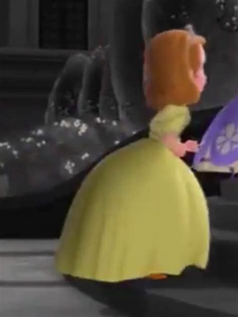 Pin By Pinner On My Most Beloved Waifus Sofia The First Sofia April