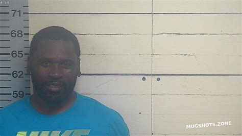 Sandridge Ivan Chase 05 08 2023 Desoto County Mugshots Zone