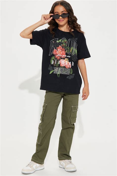 Mini Watch Me Bloom Graphic T Shirt Black Fashion Nova