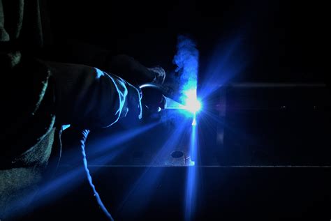 무료 이미지 빛 강철 용접 어둠 자료 원자 램프 스크린 샷 특수 효과 컴퓨터 벽지 3713x2485 543311 무료 이미지 Pxhere
