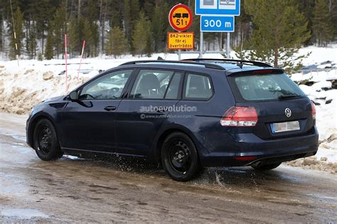 Spyshots New Volkswagen Golf Variant Jetta Sportwagen Autoevolution