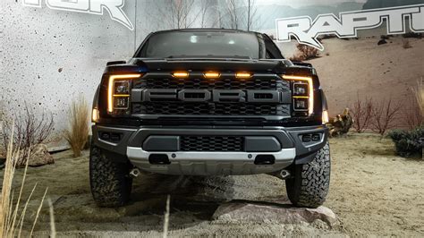 Is The Ford F 150 Raptor Better Than Toyotas Tundra Trd Pro