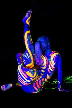 Gallery Neon Naked Life Drawing Classes In London