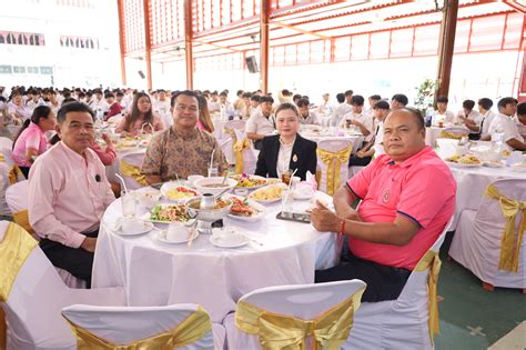 คณะผู้บริหาร ครู ประชาสัมพันธ์ วิทยาลัยการอาชีพกุมภวาปี Facebook