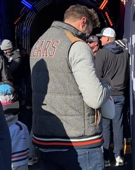 Cuttys Vest R Chibears