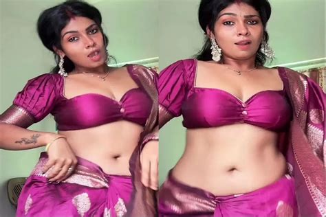 Desi Bhabhi Sexy Video Desi Bhabhi Hot Blouse Sexy Video