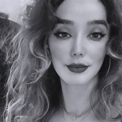 Nadia El Nadiael1 On Threads