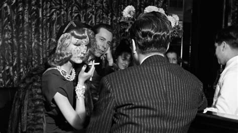 სითი 1932 წელს ამერიკელმა სკულპტორმა და დიზაინერმა ლესტერ გაბამ შექმნა მანეკენი რომელიც