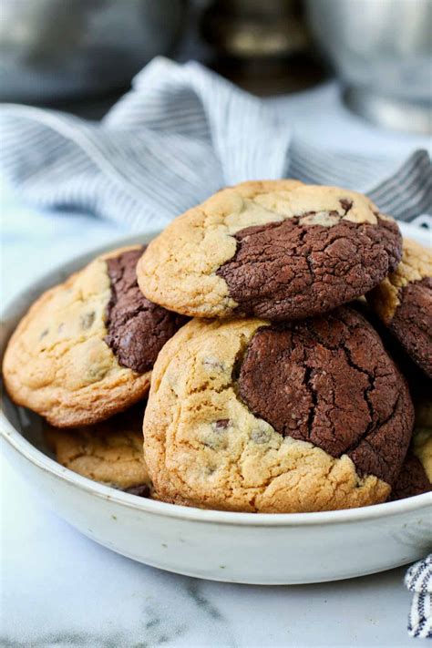 Brookies Half Brownie And Chocolate Chip Cookie Karens Kitchen Stories