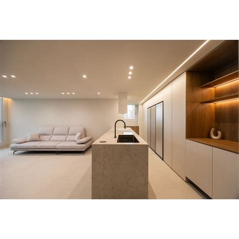 다올건축디자인 잠실인테리어•송파인테리어•강동인테리어 이 사진 속 주방에는 숨은 공간이 있는데요 어딘지 찾을 수 있으실까요🙊 기존 구조에서는 냉장고를 한 대 이상