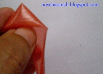 Cara Membuat Bintang Segitiga Dari Sedotan Plastik