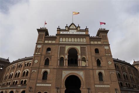 Madrid Plaza De Toros Tauromaquia Arena Histórica Las Ventas Foto Premium