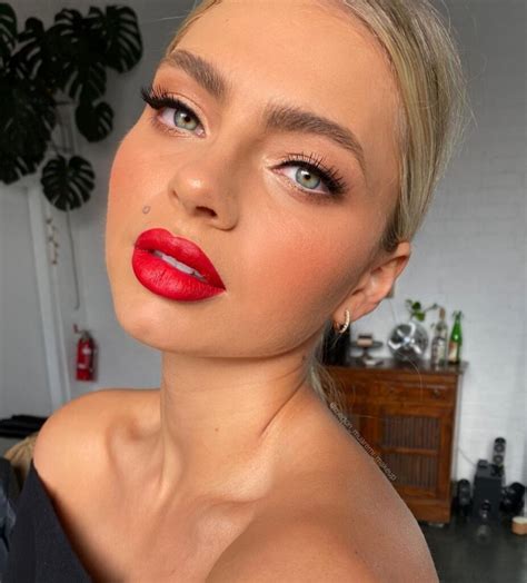 8 Date Night Makeup Looks That Will Steal The Spotlight Trimatize Beauty