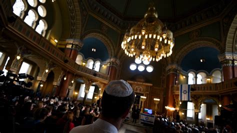 В еврейской части кладбища в Вене произошёл пожар