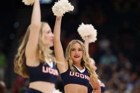 Energetic Cheerleader Photos From Fridays Ncaa Basketbal Tournament Action