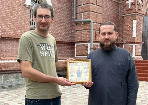 Ветеринар из Московской области Александр Воронцов передал Свято ...