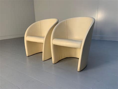 Minotti Dubuffet Armchair In Cream Pelle Leather For Sale At 1stdibs