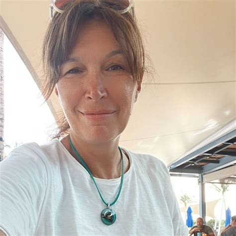 Silvina Espósito Silcristalida On Threads