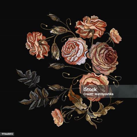 장미 빈티지 자 수입니다 클래식 자 수 빈티지 꽃 봉 오리의 검은 배경에 장미 옷 T셔츠 디자인 태피 스 트리 꽃 벡터 르네상스 스타일의 디자인 꽃 식물에 대한 스톡 벡터