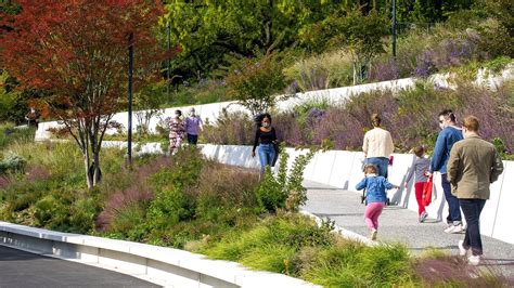 Brooklyn Botanic Garden Visitor Center