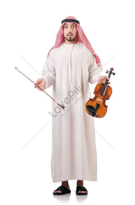 흰색 배경에 고립 바이올린 연주 아랍 남자 사진 무료 다운로드 Lovepik