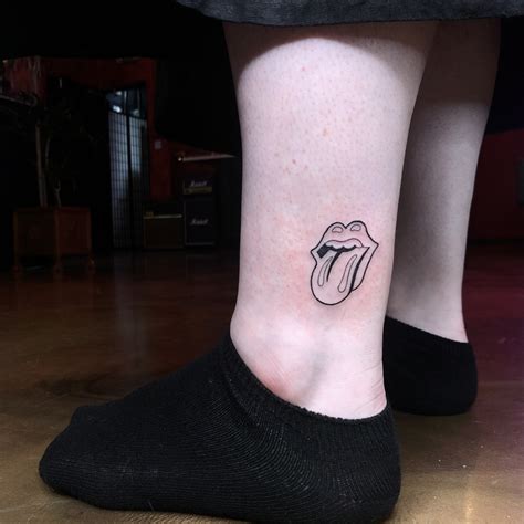 Rolling Stone Lips Tattoo Rolling Stones Tattoo