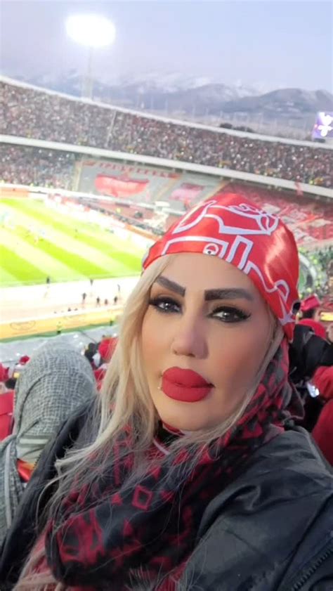 Ⓣ︎Ⓘ︎Ⓝ︎Ⓐ︎🦀 ‎پرسپولیس قهرمان میشه خدا میدونه ک حقشه♥️🚩 هواداران