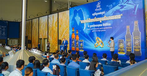 អបអរសាទរដល់ស្វាមីភរិយា ដែលឈ្នះរង្វាន់ពីកម្មវិធី “អាពាហ៍ពិពាហ៍ ជាមួយវិសាលភាព” ពីក្រុមហ៊ុន ហនុមាន