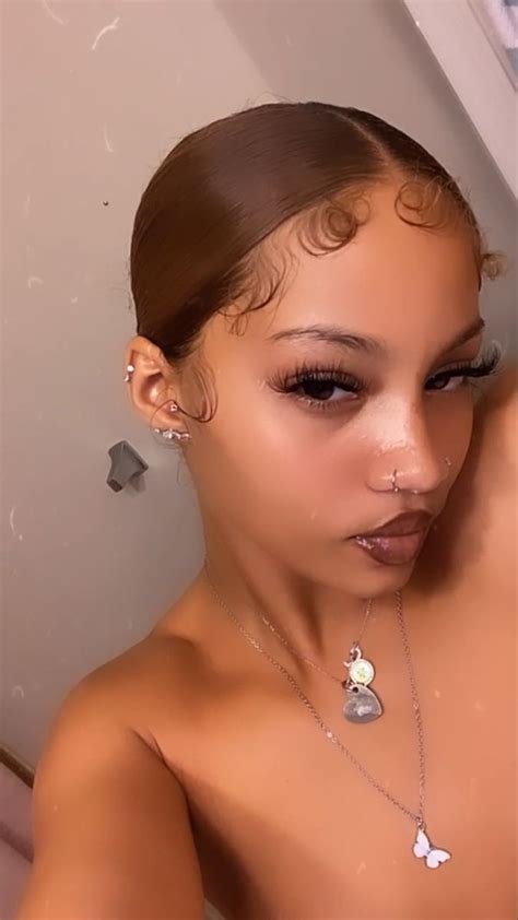 Pin By Jam On Bad Curly Hair Styles Baddie Hairstyles Hair Inspiration