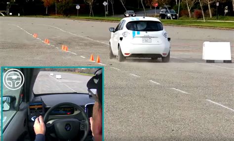 Renault Autonomous Obstacle Avoidance WordlessTech